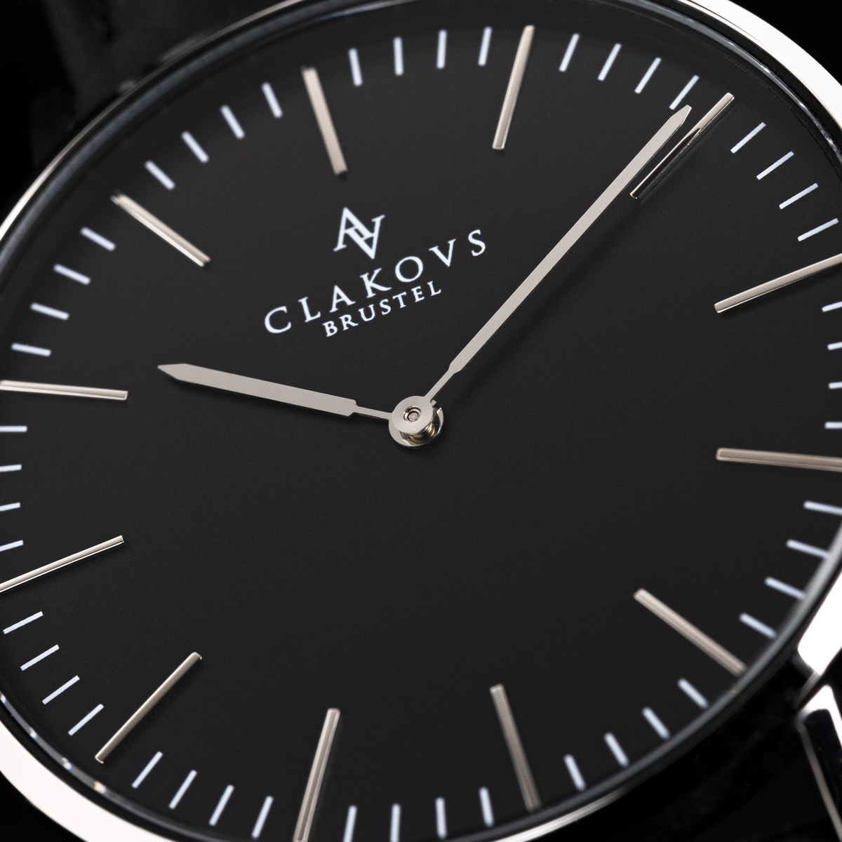 MASTERPIECE GLAMOROUS BLACK – CLAKOVS BRUSTEL
